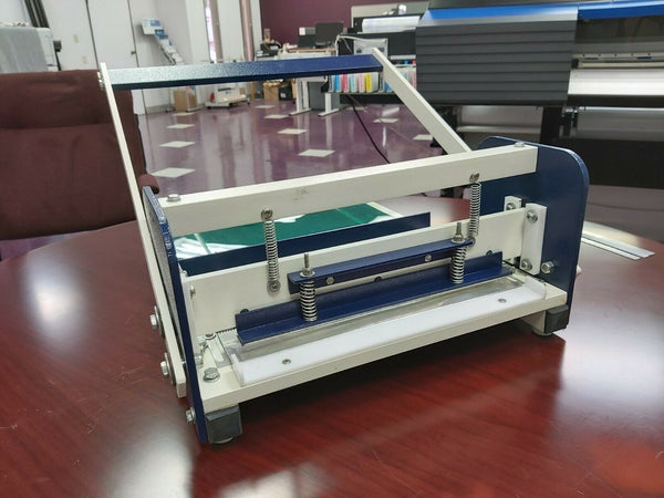 Tabletop Manual Perforating and Scoring Machine